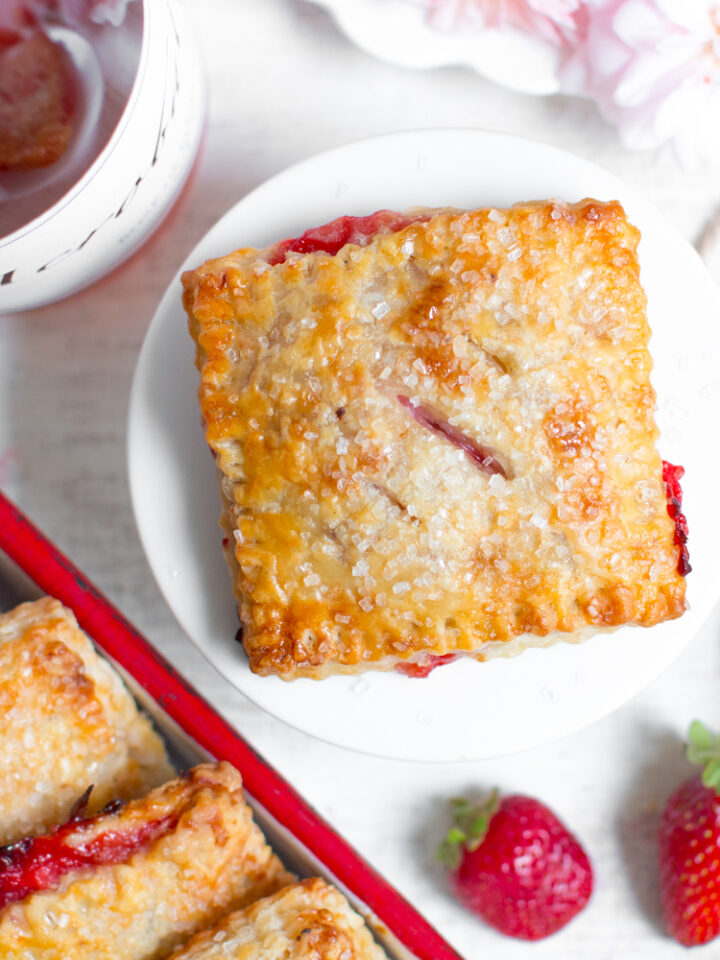 Hand Pies with step-by-step recipe and photos | Baking the Goods
