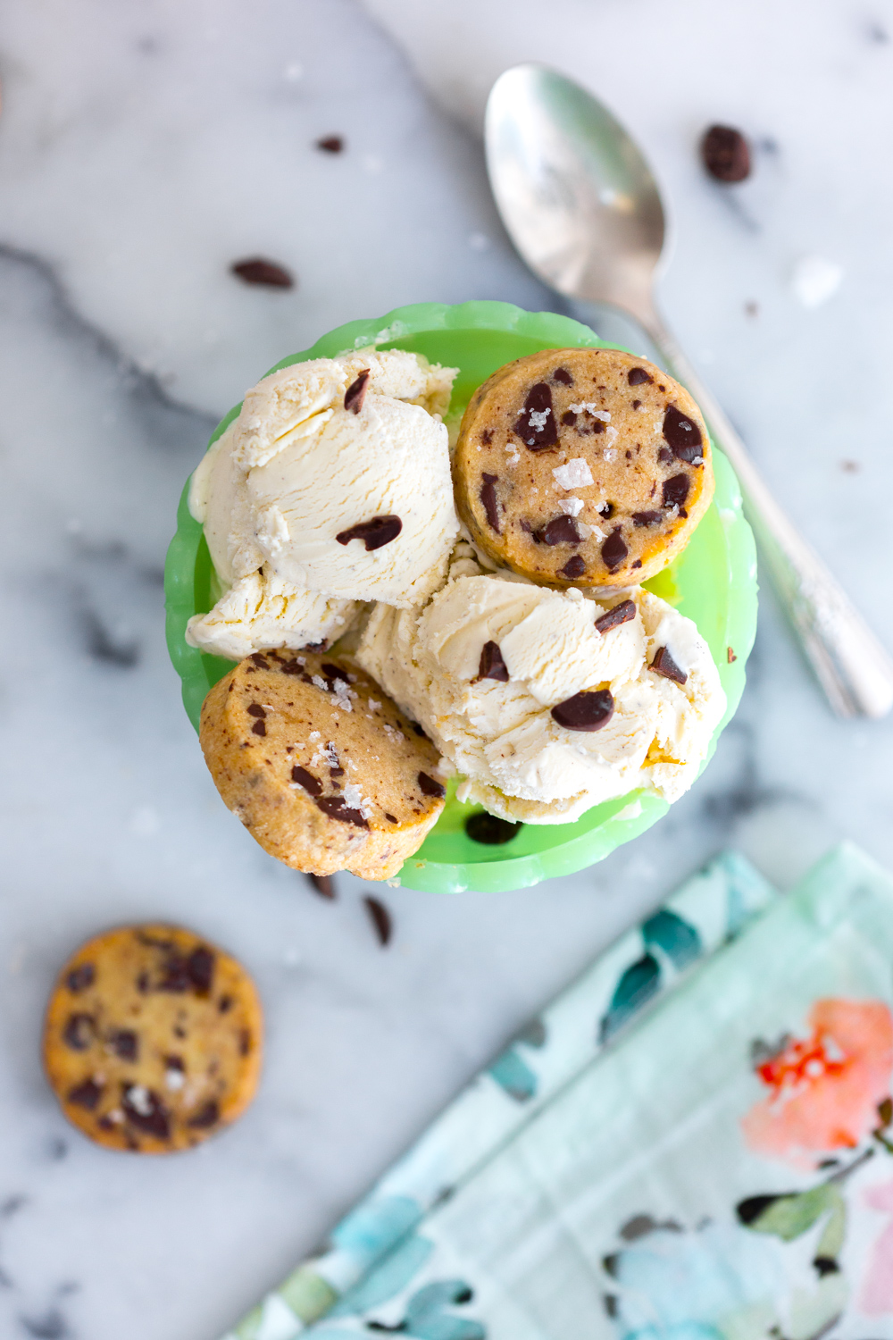 Salted Grapefruit Chocolate Chunk Shortbread Cookies | Baking the Goods